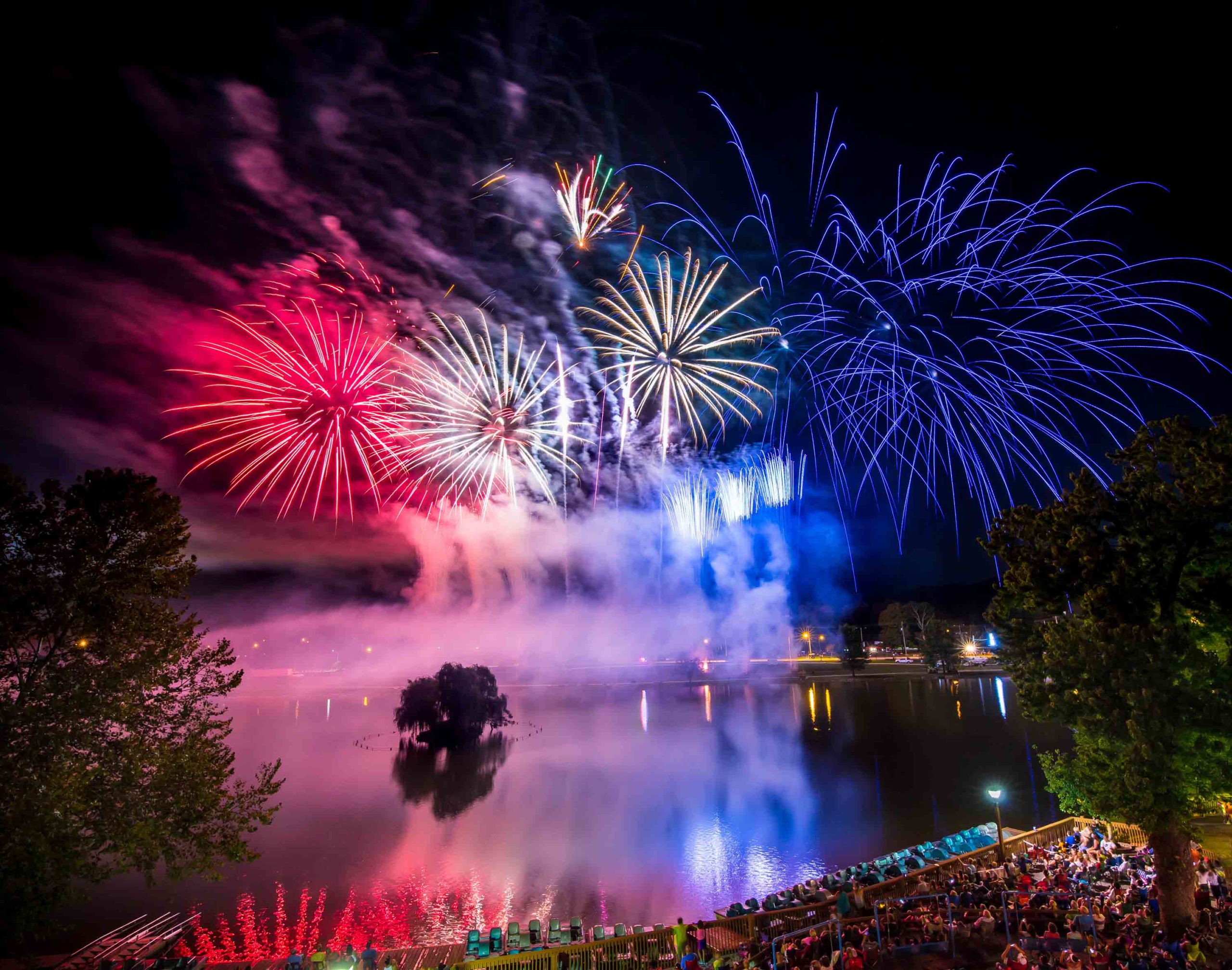 RWB | Rozzi Fireworks